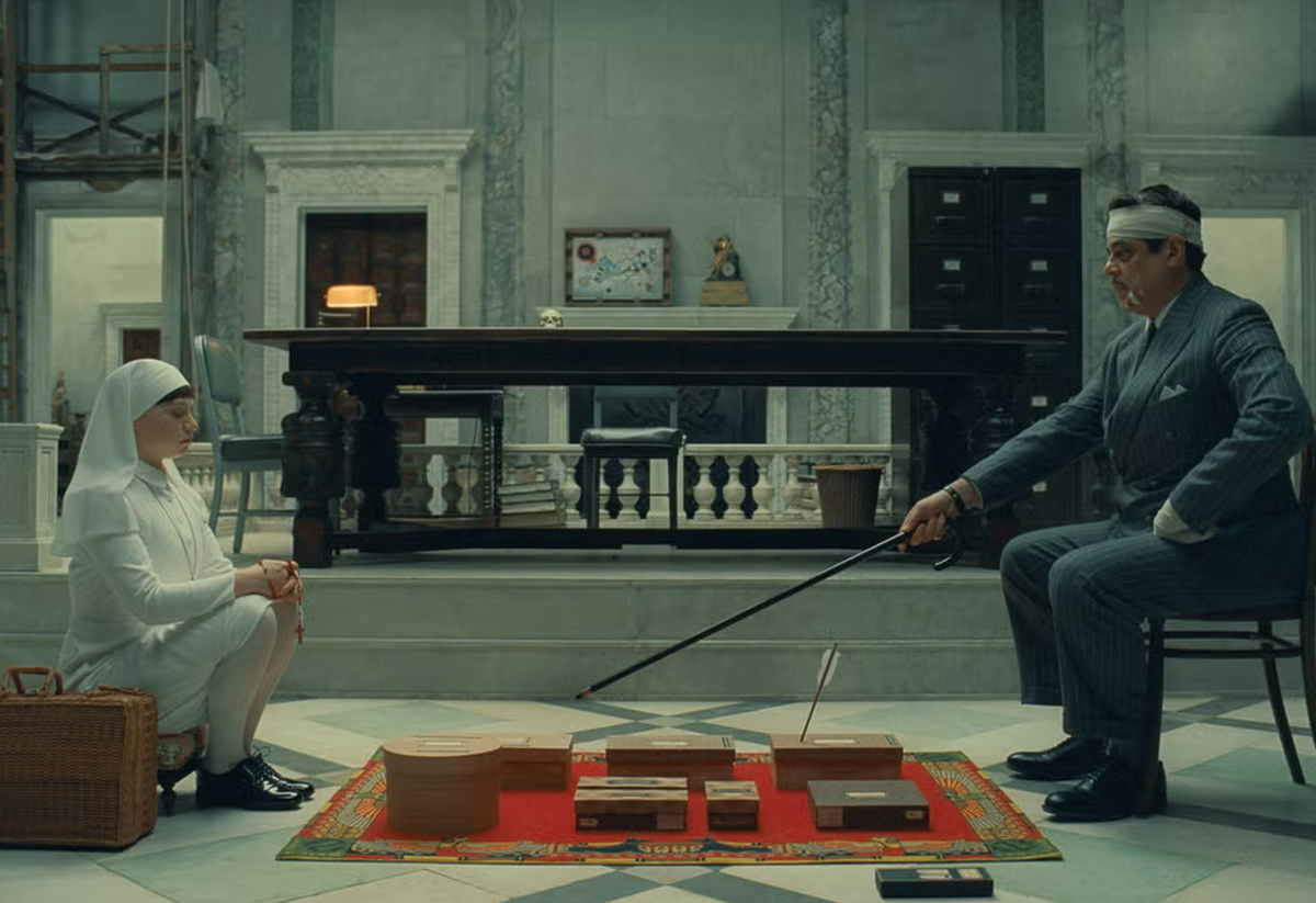 ‘The Phoenician Scheme’ movie review: Wes Anderson on autopilot - The Hindu